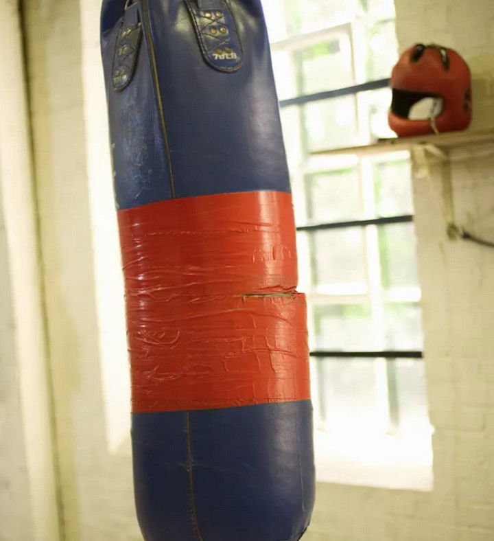 18 DIY Punching Bag Ideas For Boxing Ideas - All Sands