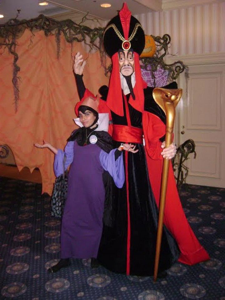 16 DIY Evil Queen Costume Ideas For Halloween - All Sands