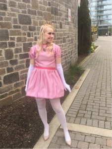 13 DIY Princess Peach Costume Ideas For Halloween - All Sands