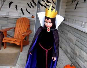 16 DIY Evil Queen Costume Ideas For Halloween - All Sands
